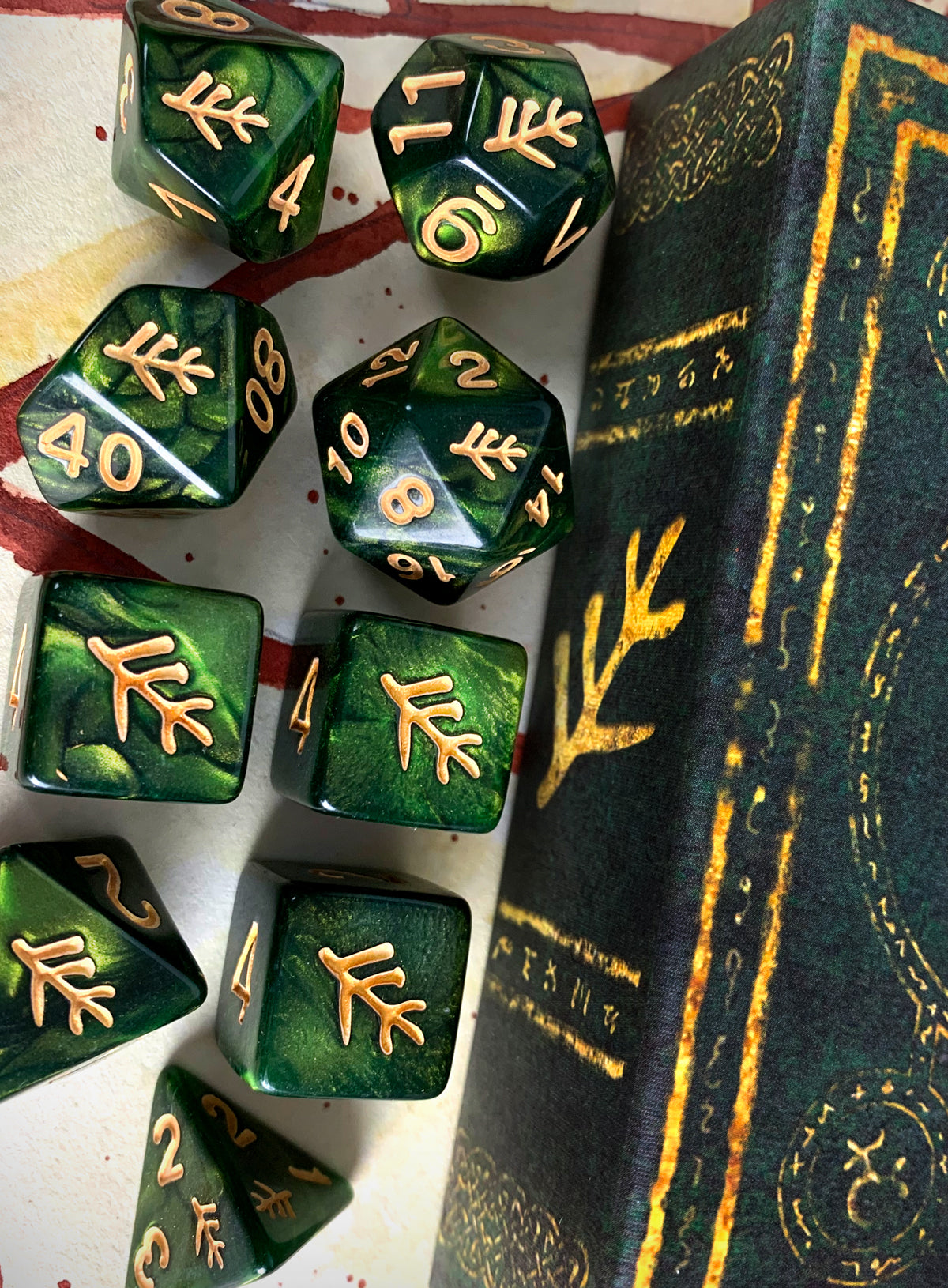 Lovecraft Elder Sign Green Polyhedral Dice – Infinite Black