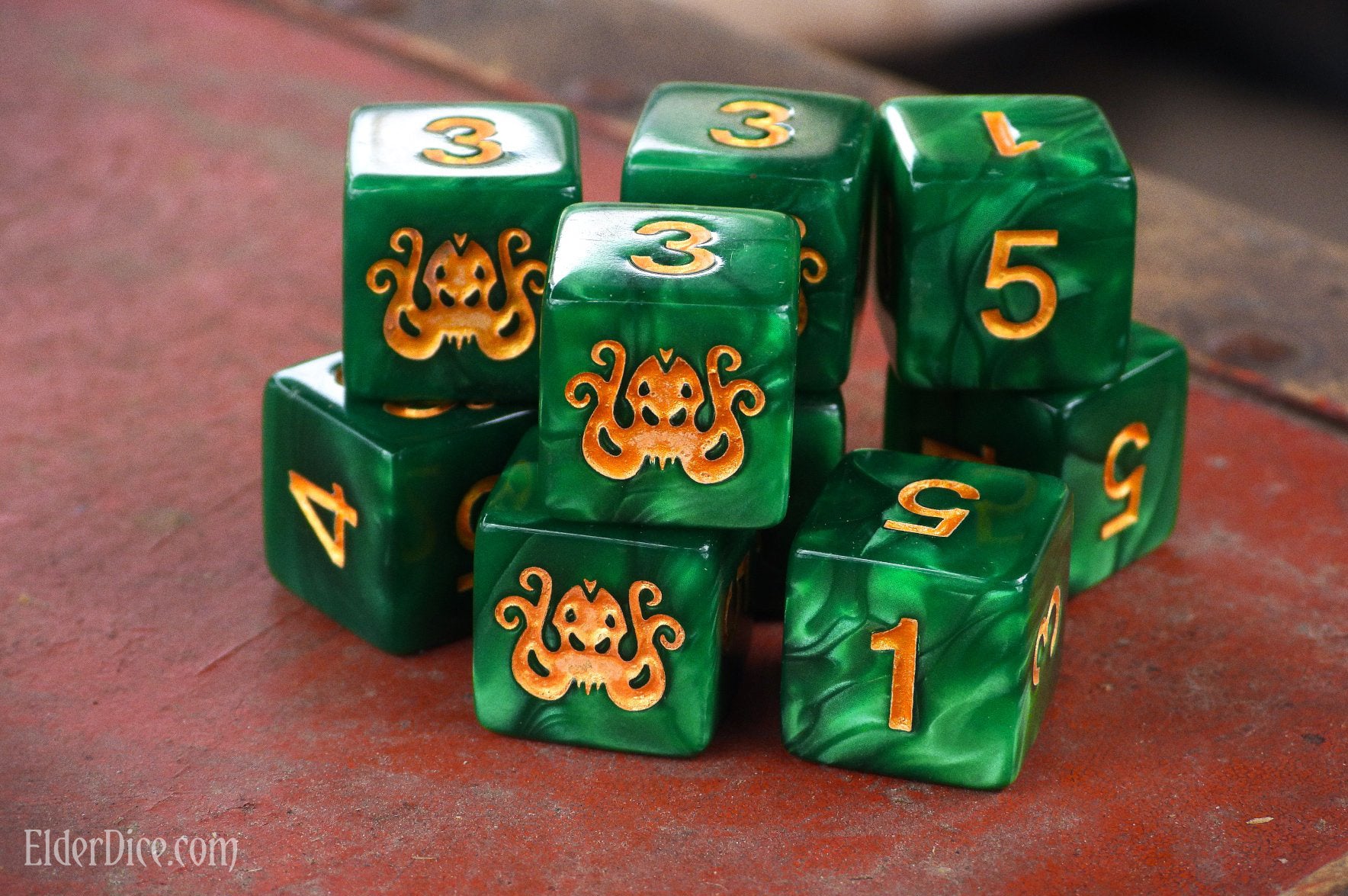 Brand of Cthulhu Dice: Drowned Green d6 set – Infinite Black