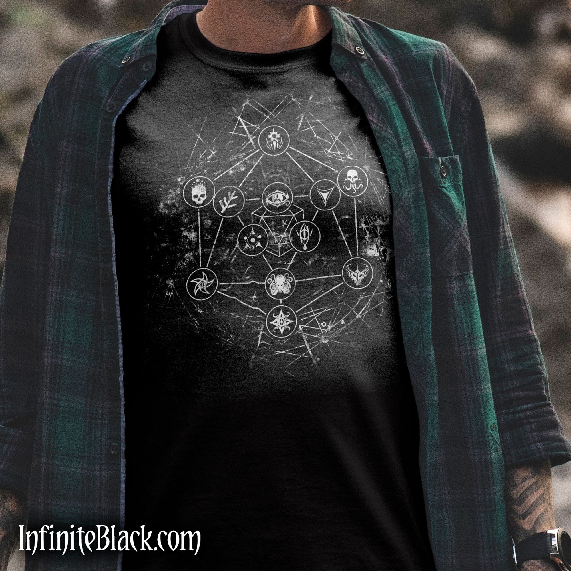 Geometric d20 Shirt - Cotton Screen Print T-Shirt – Infinite Black